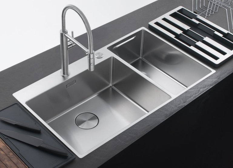 Box Center Sinks